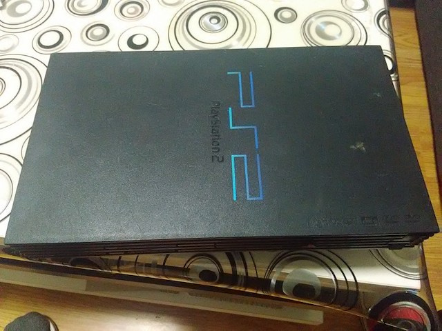 playstation 2 ne cita ko sa slika i u opisu predmeta