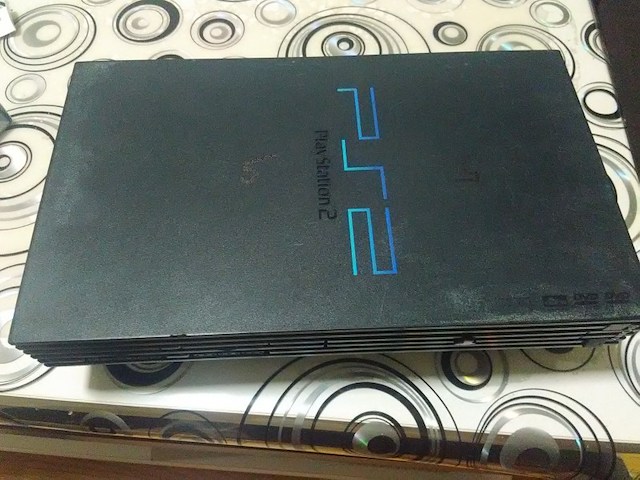 playstation 2 ne cita ko sa slika i u opisu predmeta