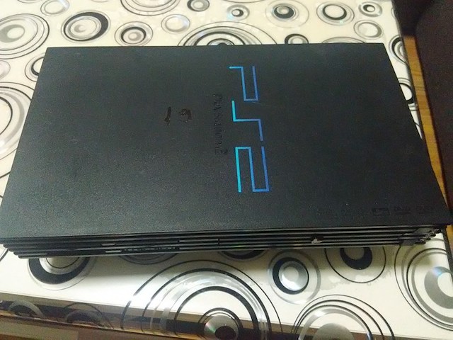 playstation 2 ne cita ko sa slika i u opisu predmeta