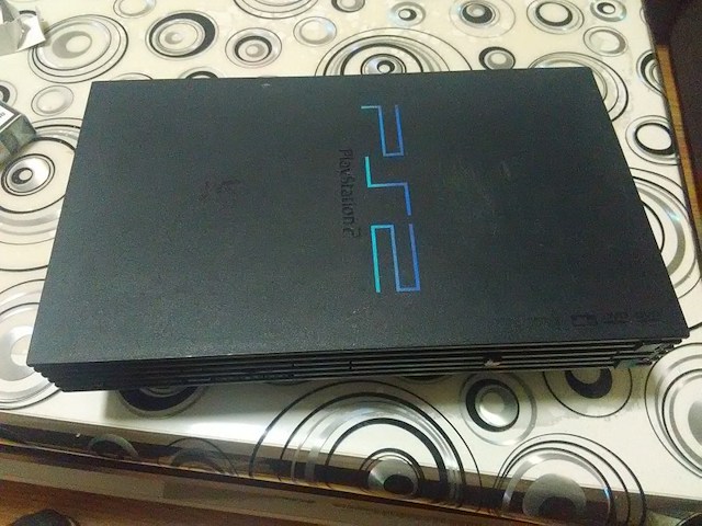 playstation 2 ne cita ko sa slika i u opisu predmeta