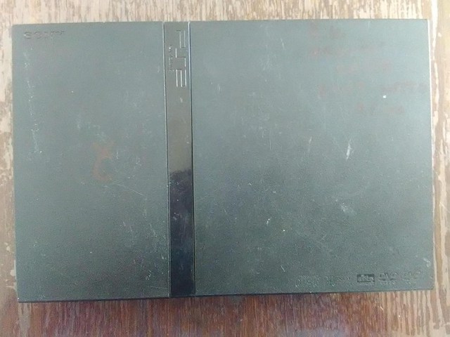 playstation 2 ne cita ko sa slika i u opisu predmeta