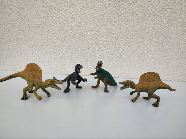 Schleich dinosaurusi