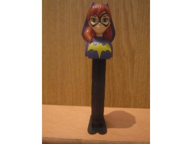 PEZ figurica