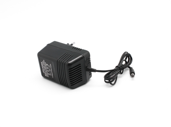 UPS Power Adapter Maxkin PA-701