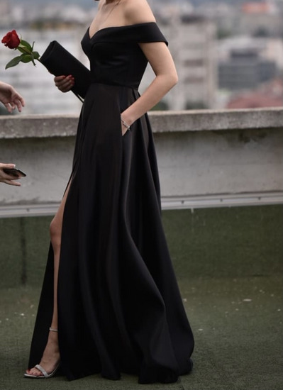 Elegantna duga crna haljina