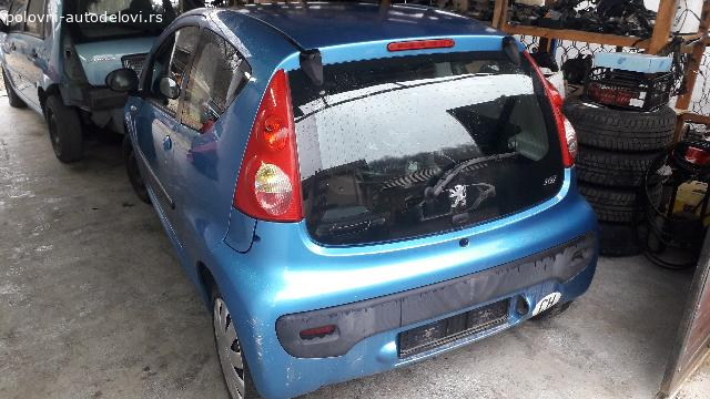 Peugeot 107 polovni delovi