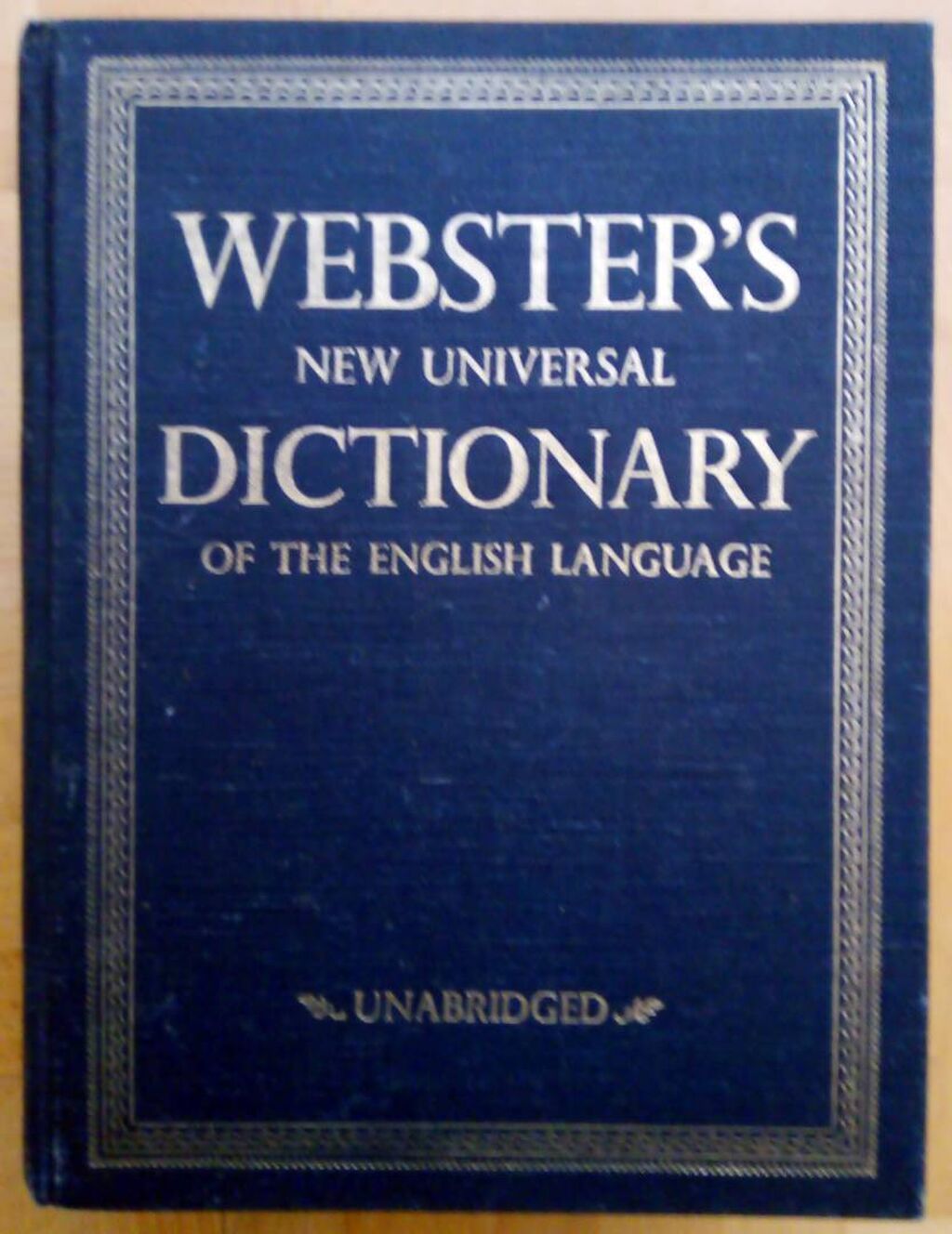 Rečnik - Webster WEBSTER'S NEW UNIVERSAL DICTIONARY OF THE ENGLISH