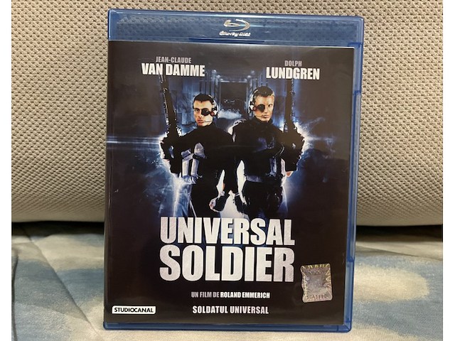 Universal soldier (1992)