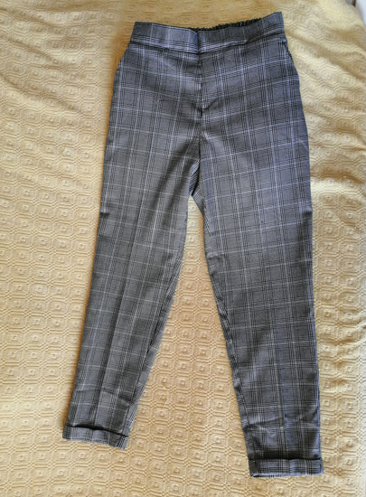 Nove poslovne pantalone