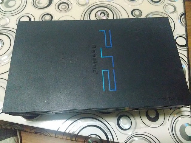 playstation 2 ispravna ko sa slika i u opisu predmeta