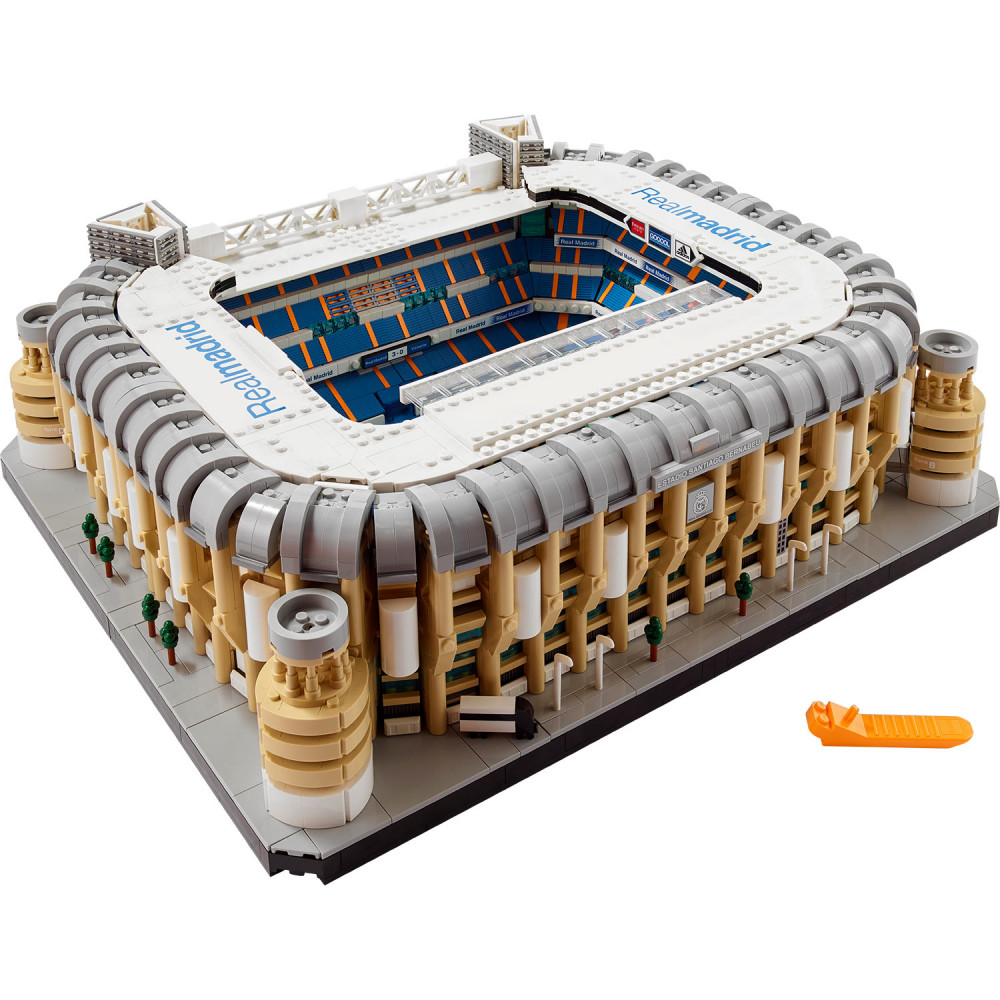 LEGO 10299 Real Madrid – Stadion Santijago Bernabeu