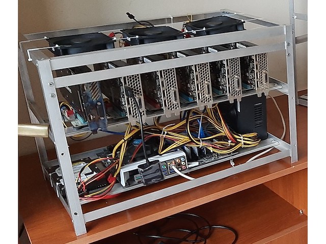 Vrhunski mining RIG - 6 x1060 6GB (+mogu jos 2 kartice)