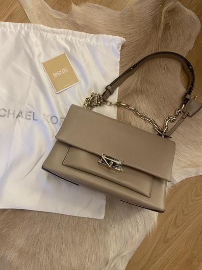 Michael Kors koza