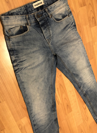 PULL & BEAR muske farmerke vel.40