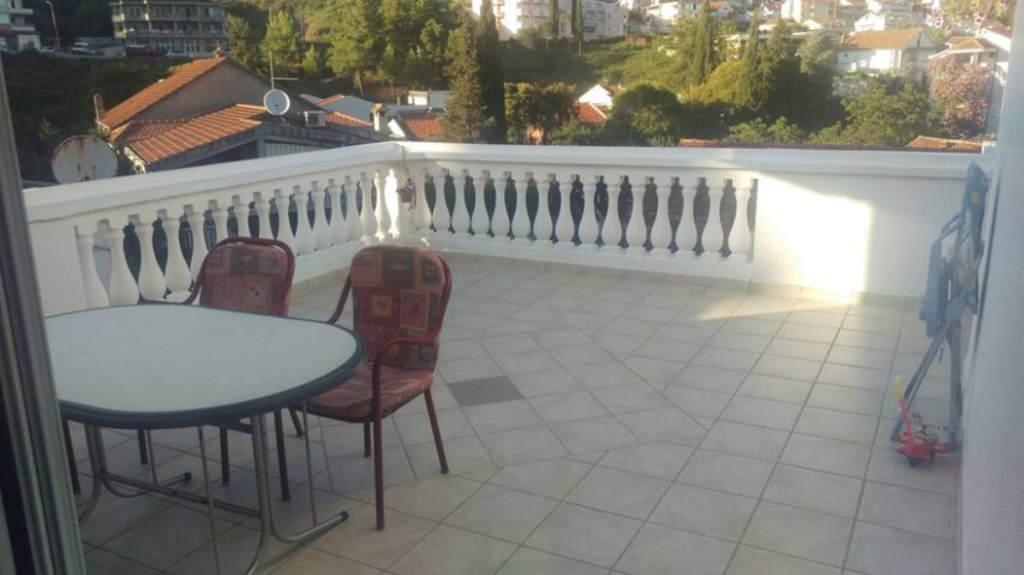 Dvosoban apartman u Igalu