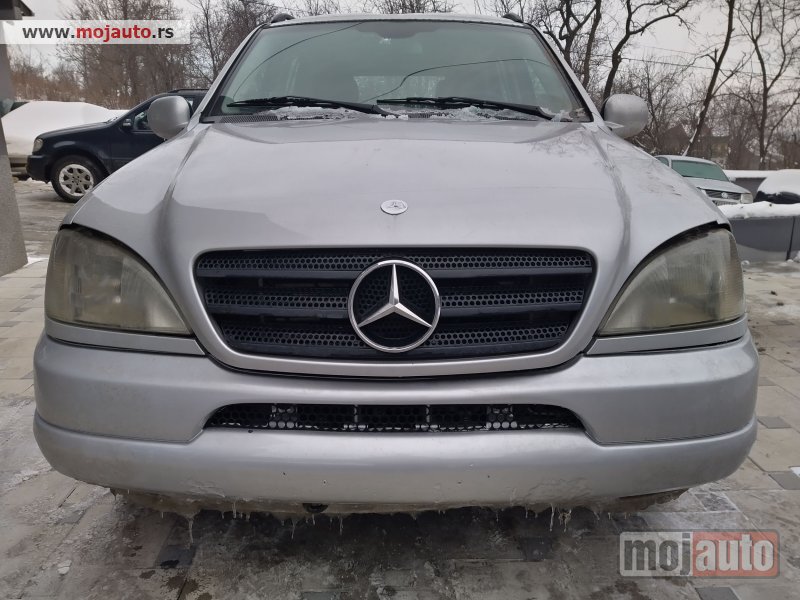 Branik za mercedes ML W163