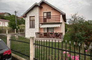 Prodajem Kuću, Barič, Beograd Grad