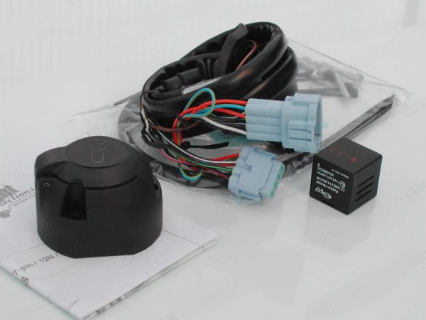 Nissan Navara NP300 16+ Električna instalacija za kuku 7pin Plug N Play