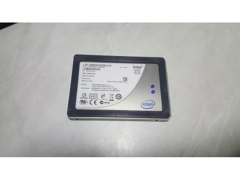 ssd 40gb intel ispravan sataIII 2,5