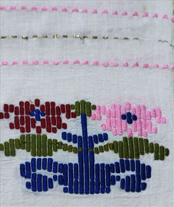 Ručno tkani i ručno vezeni peškir 170 x 35 cm