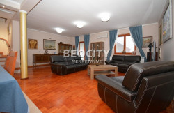 Zemun, Batajnica, Despota Ivaniša, 5.0, 270m2, 355000EUR