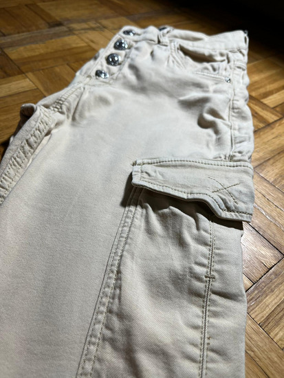 Bershka krem pantalone