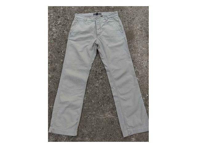 H&;M L.O.G.G. pamucne pantalone br.32/32