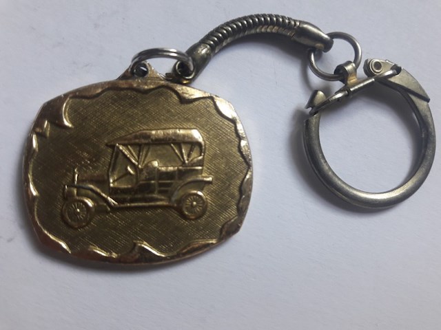 Privezak za ključeve - auto
