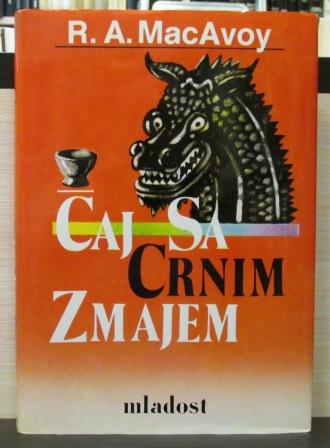 ČAJ SA CRNIM ZMAJEM – R. A. MACAVOY