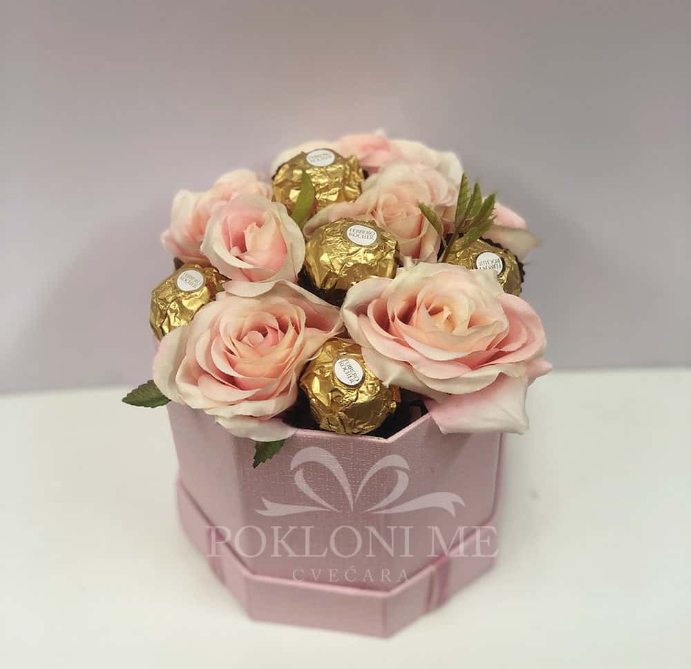 Ferrero Rocher sa ružama u ukrasnoj kutiji + Poklon čestitka – Šifra 263