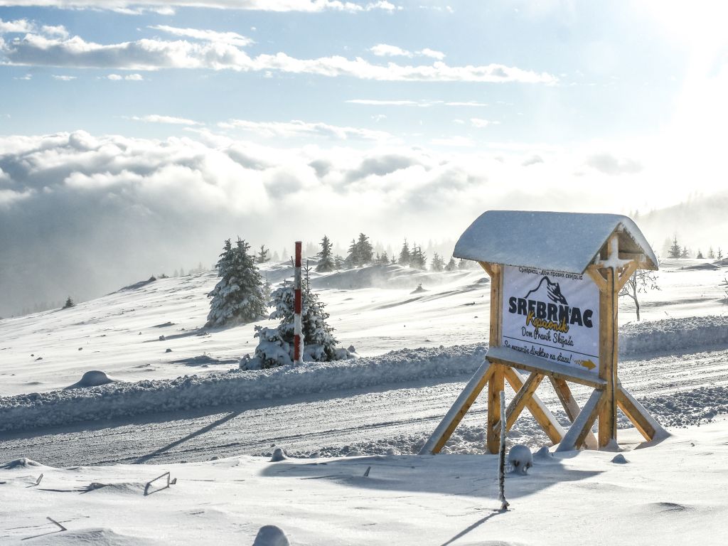 Hotel "Junior"
Pretprodaja ski karata startuje 1. novembra, popusti od 5% do 15%
Ski opening Kopaonik 2025/2026. (4.12. - 7.12.2025.)
MM SKI-Sport raspisuje javni konkurs za rad na Kopaoniku i ...