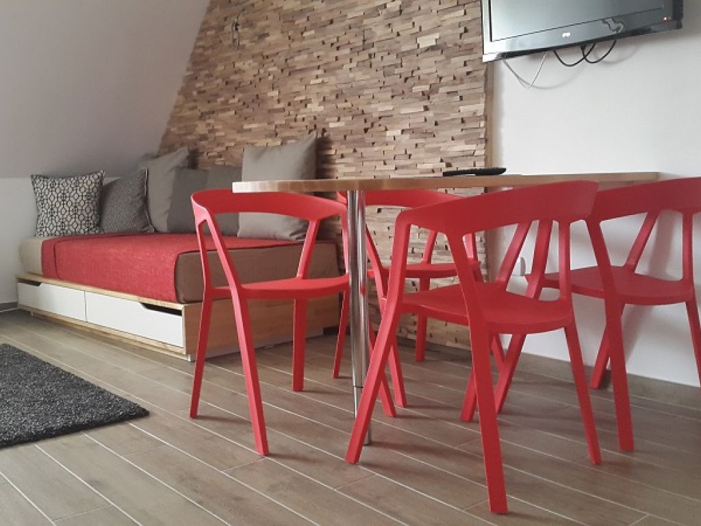 Apartmani "Konaci Kop BnB"