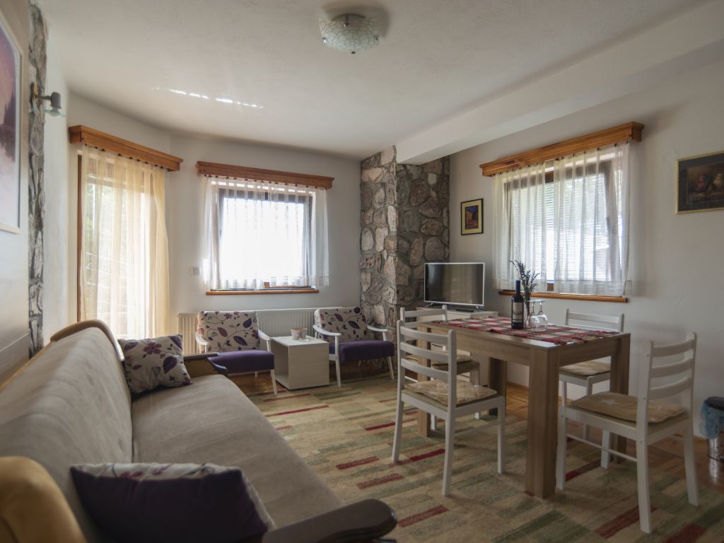 Apartman "Miloš" (Racić)