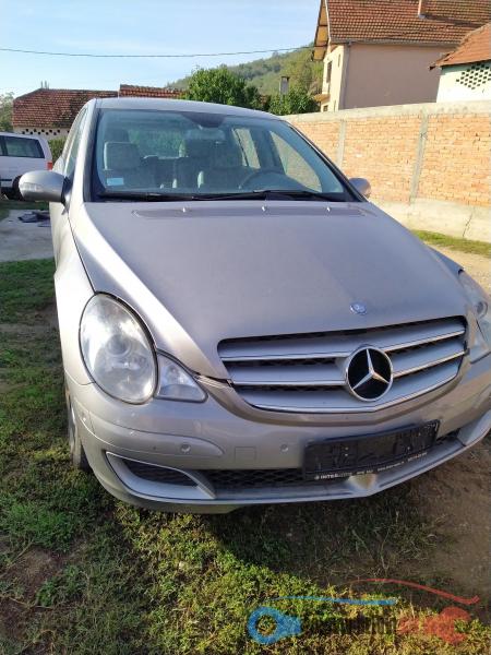 Polovni Delovi Za Mercedes Benz R 320 CDI 4matic Kompletan Auto U Delovima