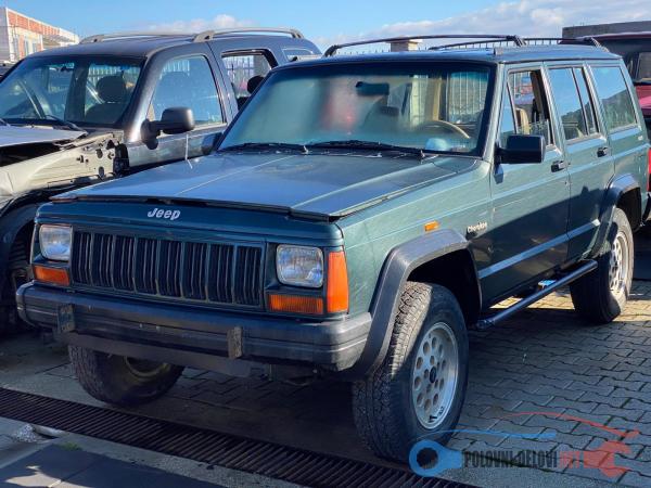 Polovni Delovi Za Jeep Cherokee Kompletan Auto U Delovima