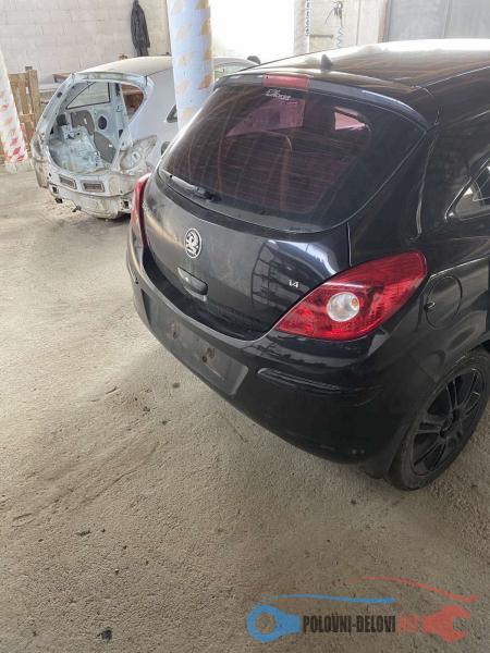 Polovni Delovi Za Opel Corsa D Kompletan Auto U Delovima