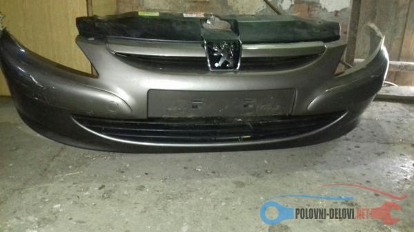 Polovni Delovi Za Peugeot 307 2.0 Hdi Kompletan Auto U Delovima