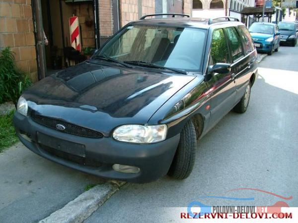 Polovni Delovi Za Ford Escort Kompletan Auto U Delovima