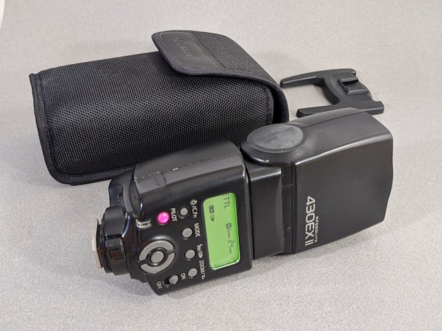 Canon Speedlite 430EX II (ne radi)