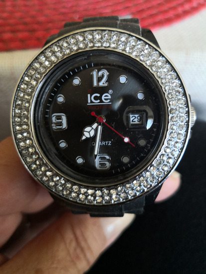 ICE watch sa cirkonima