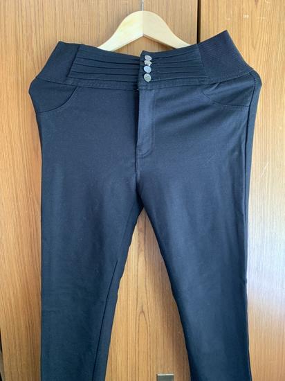 NewYorker crne pantalone