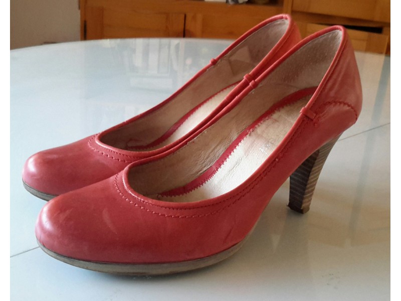 Kozne crvene cipele 38