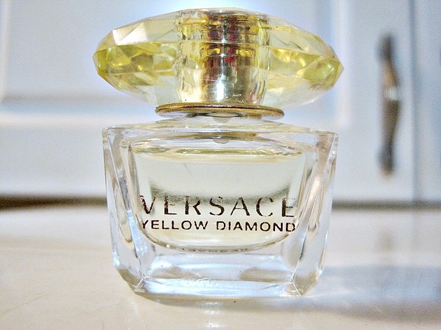 Yellow Diamond Versace