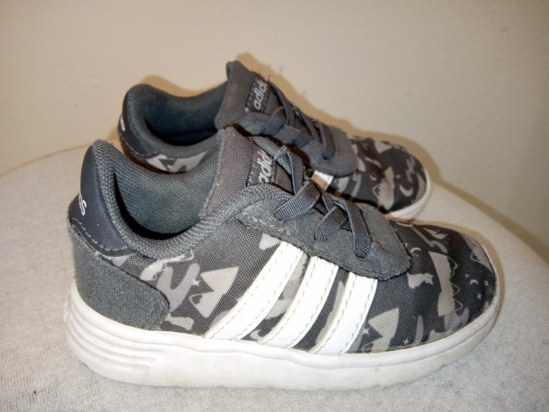 Lagane kao pero Adidas patike br.23-13,5cm