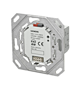 Binarni izlaz‚ 2 x 230 V AC‚ 10A
10-pole BTI socket for plugging of bus terminal devices and mounting frame, for flush mount