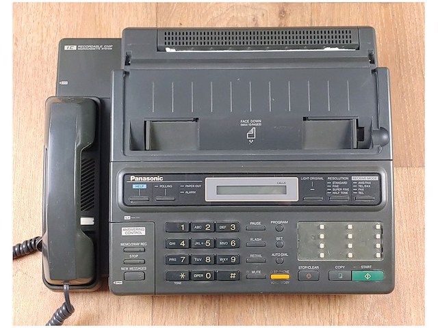 Telefax `PANASONIC` KX-F130-BX