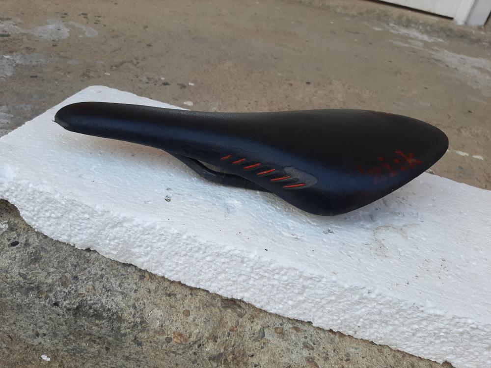 Fizik Arione carbon