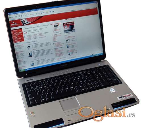 Laptop 17 inča Toshiba P100-415 4GB RAM SSD Windows 7