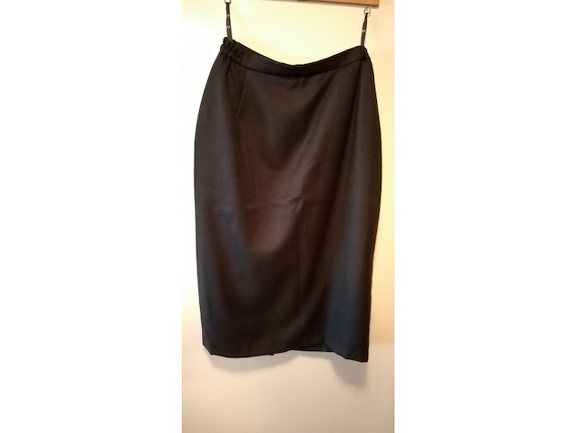 Zenska suknja crna vel.44,duzina 72,struk nerastegnuto