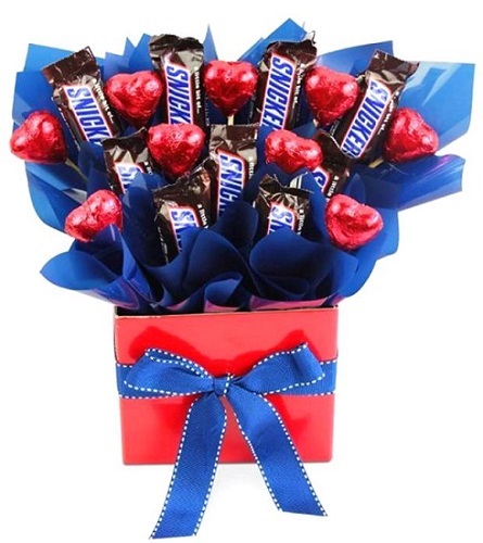 SNICKERS & HEARTS